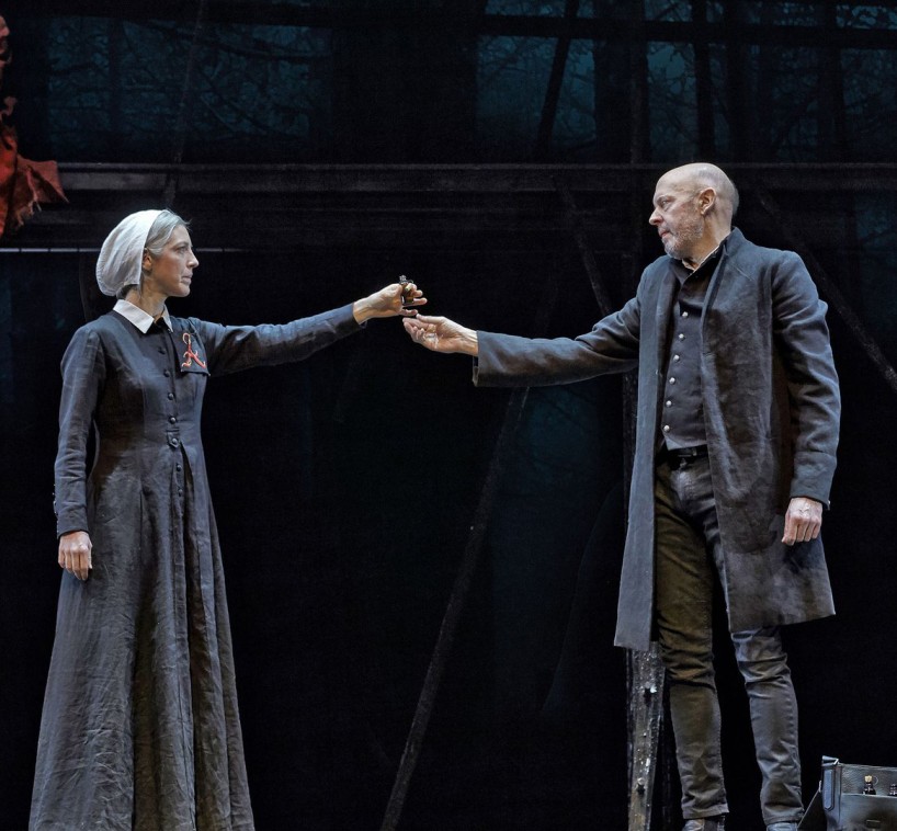 Group Sales | Theatre Calgary Reservations | Theatre Calgary